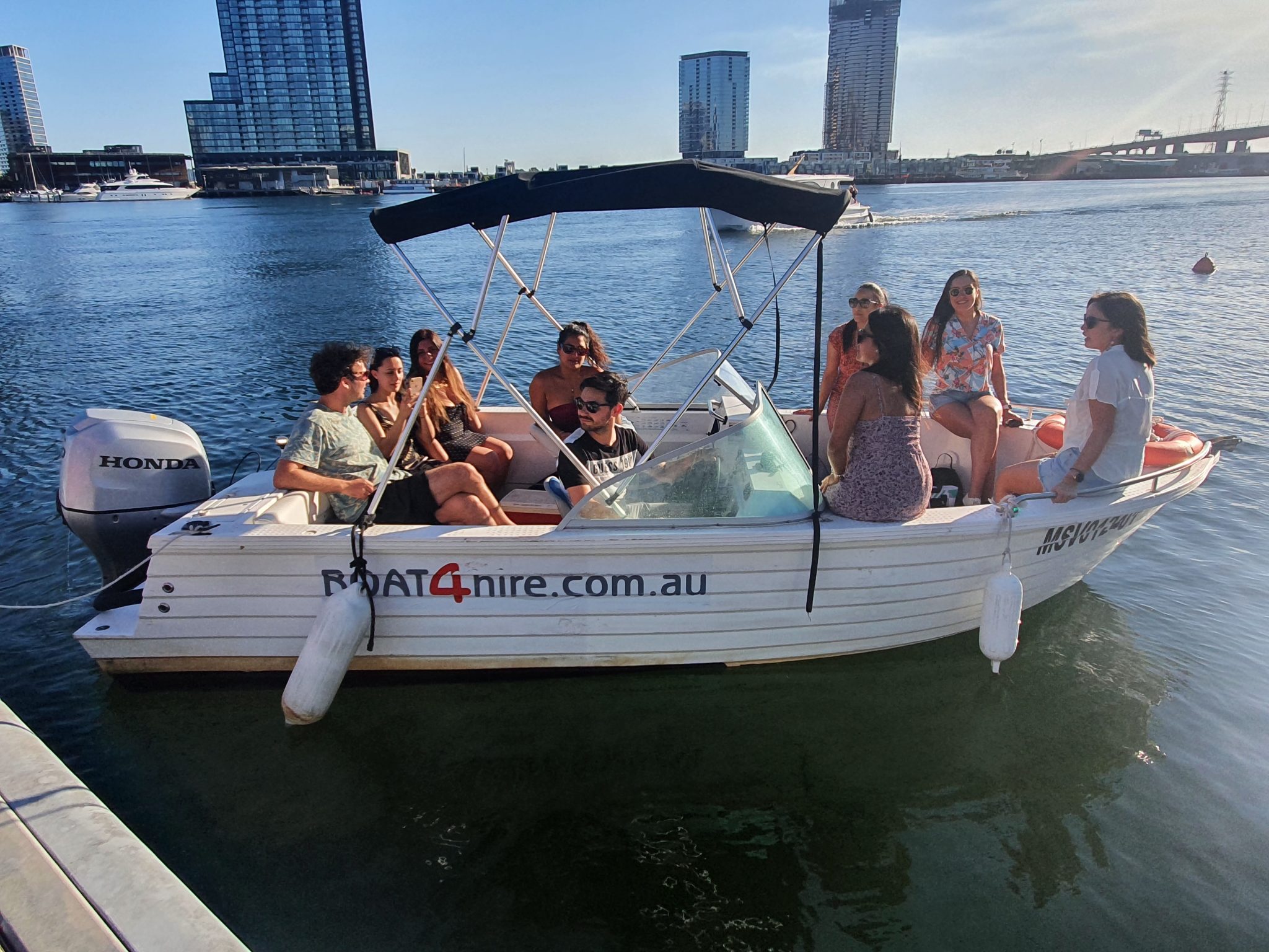 Melbourne / Yarra river Boat hire / boat hire Melbourne / boat cruise ...