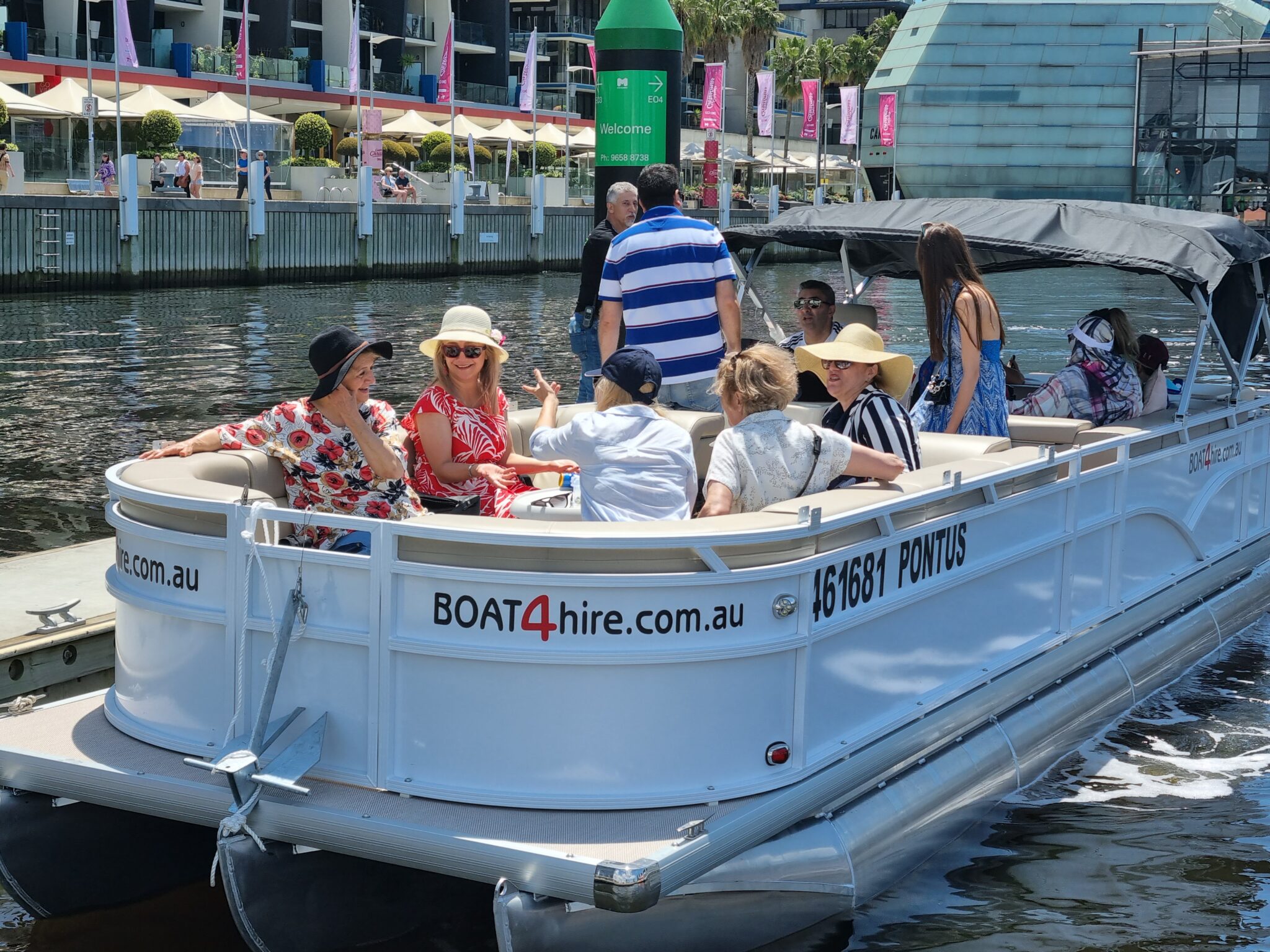 Boat Hire Melbourne | Yarra River Boat Hire | Melbourne Boat Hire