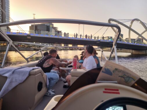 Boat Hire Melbourne | Yarra River Boat Hire | self-drive boat hire